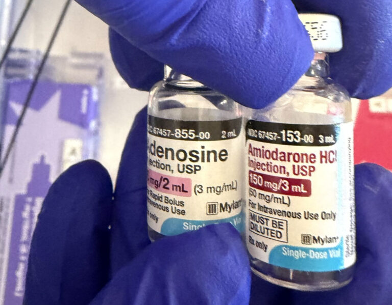 Look-Alike Drug Vials: Latest Stories & Gallery - Anesthesia Patient ...