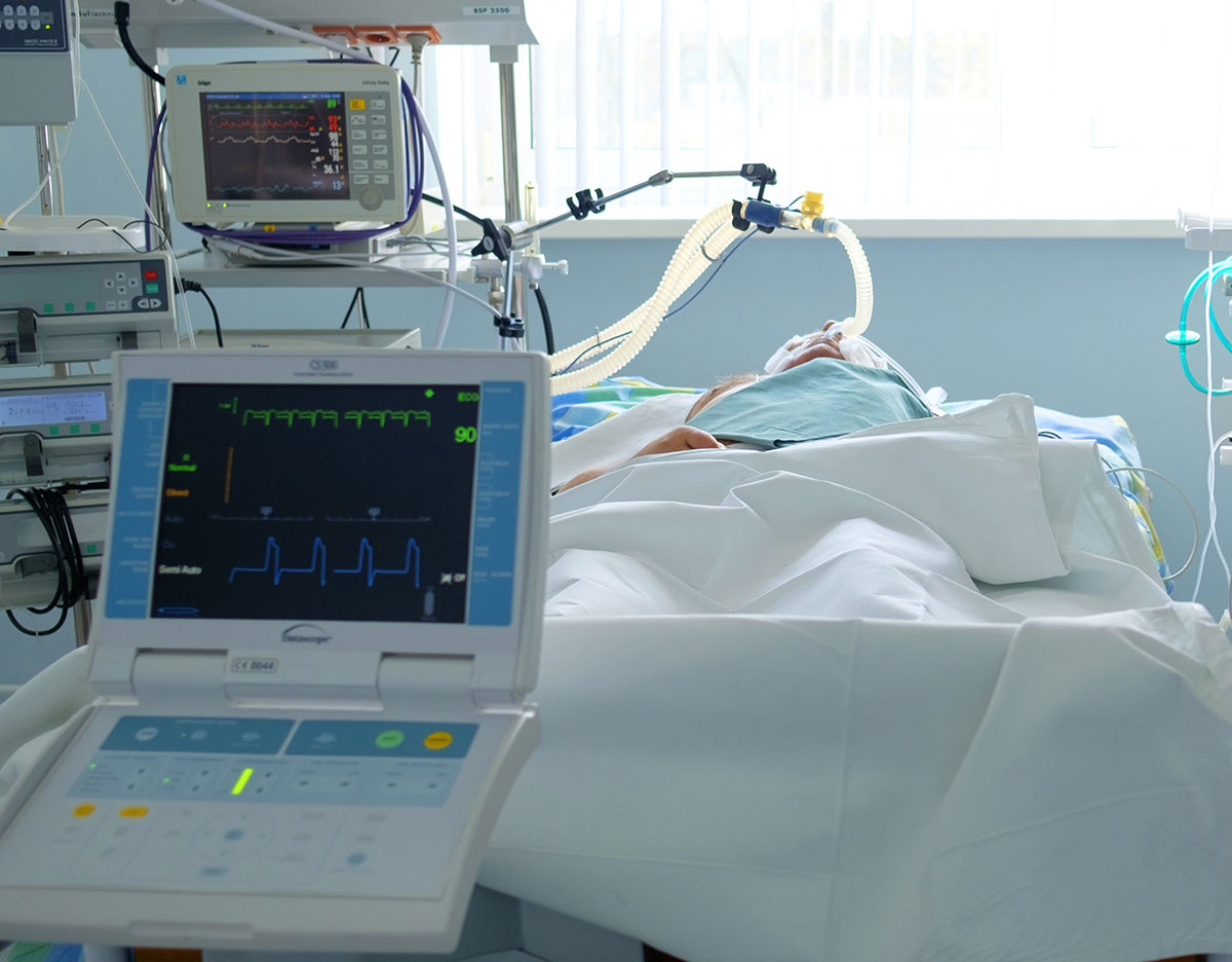ICU Patient Safety Frontiers: Reducing Harm Through Better Handoffs and ...